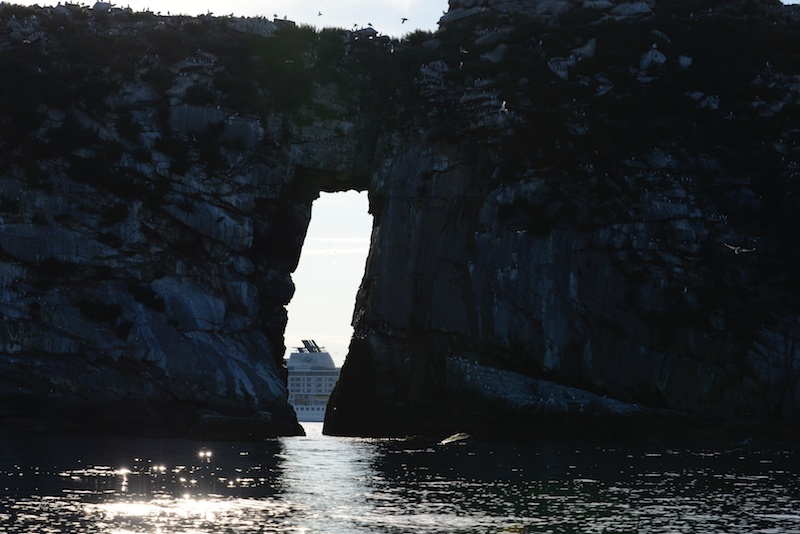 Mal’Minskiy Islands and Fyodora Bay – Caroline and Stephen